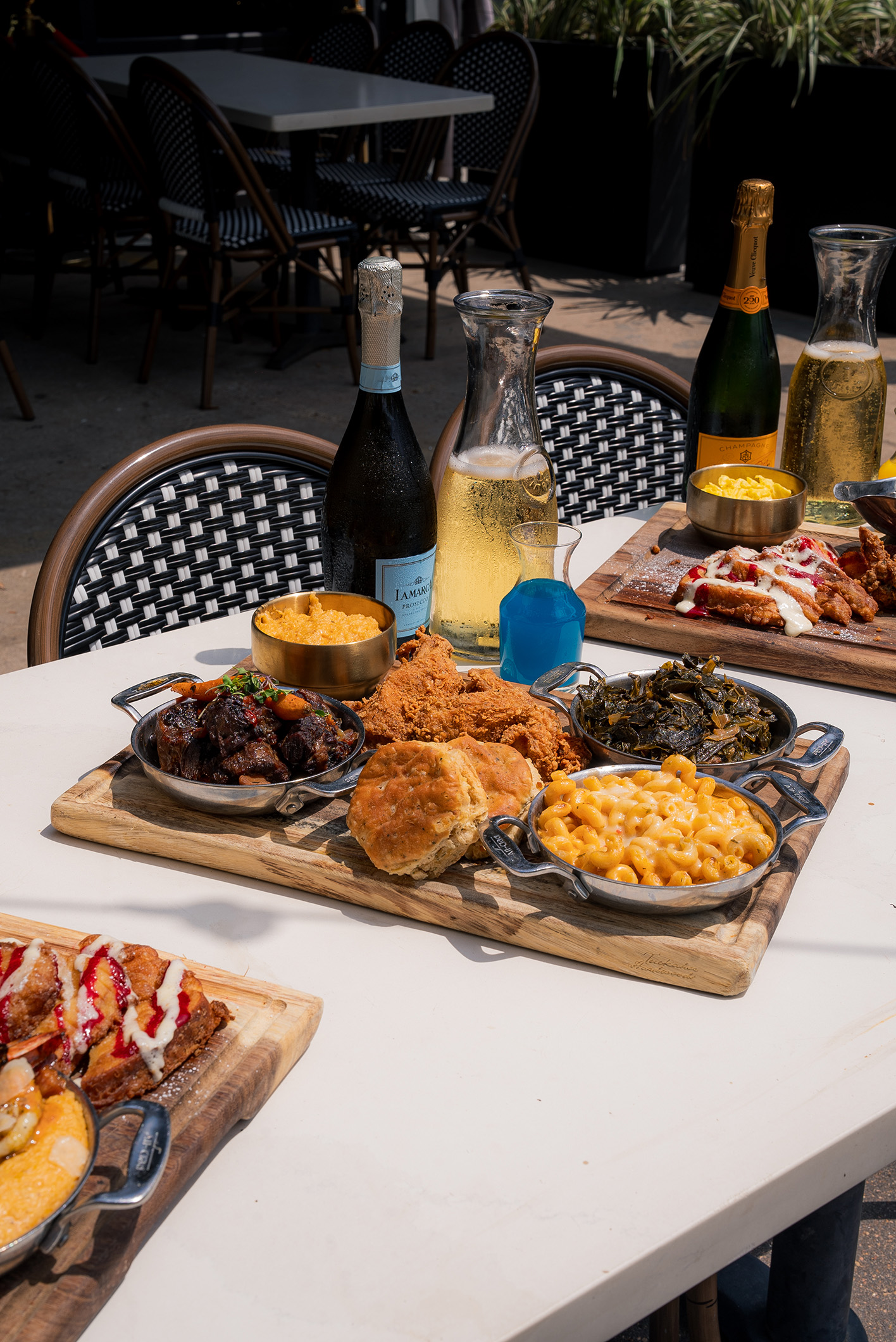 KISS Vibe Dining | Houston's Original Vibe Dining Experience