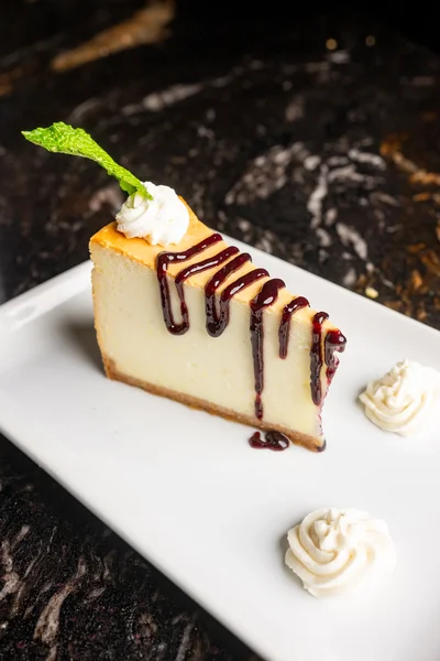 KISS Vibe Dining | Houston's Original Vibe Dining Experience